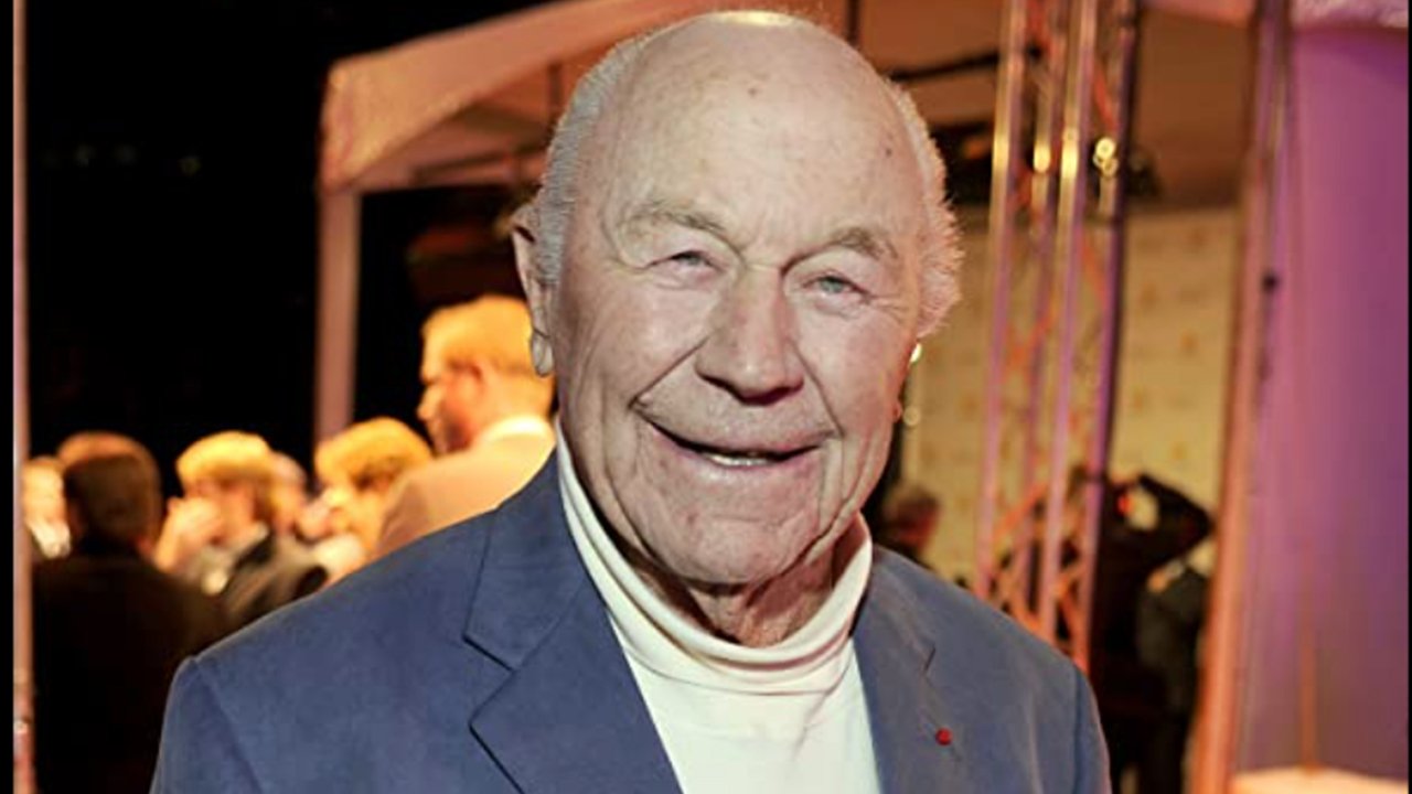 Chuck Yeager, First Pilot to Break the Sound Barrier and Inspiration ...